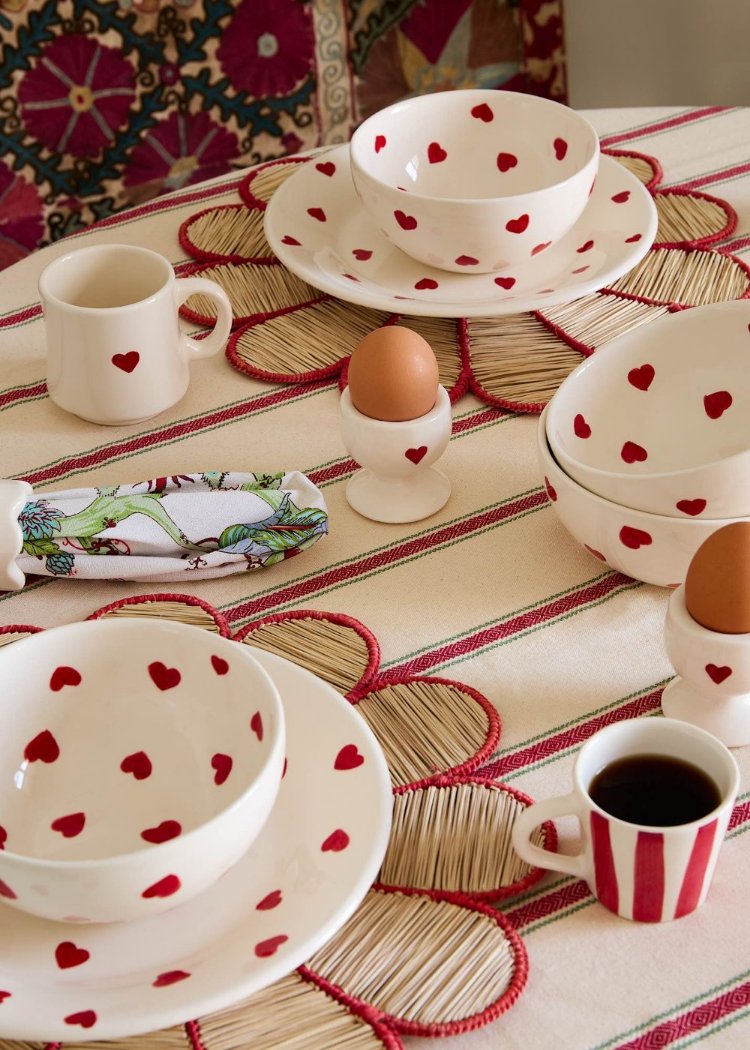 Handmade & Hand Painted Pottery in Malta | Villa Bologna Pottery